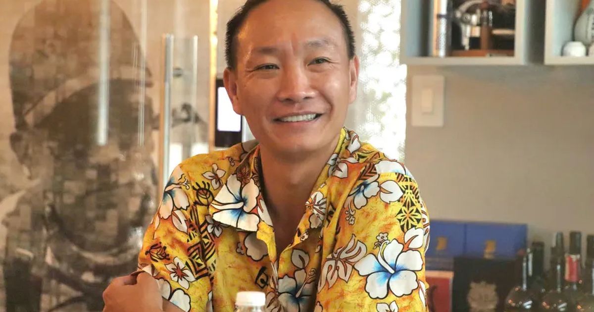 Họa sĩ Hùng Rô và hành trình “Tái sinh” cùng sơn mài Việt